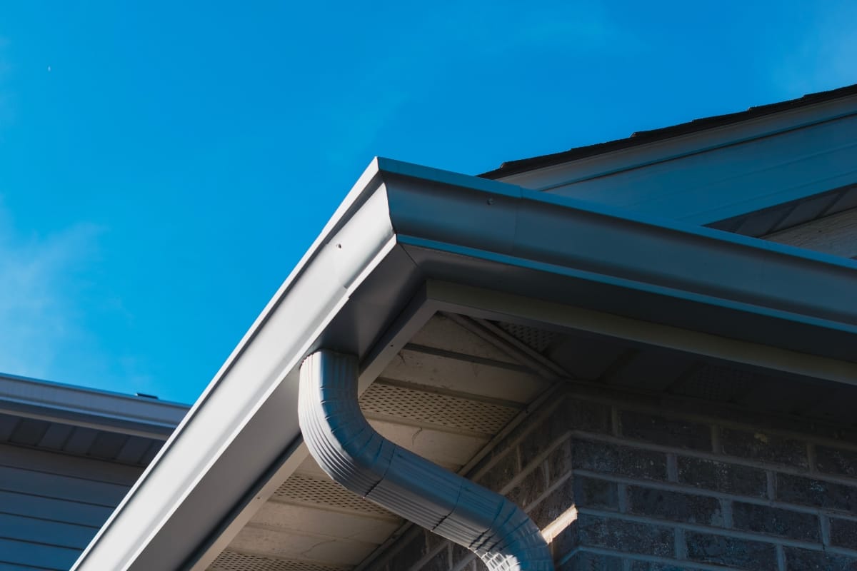 5 inch vs 6 inch Gutters | Holda Construction Roofing & Siding